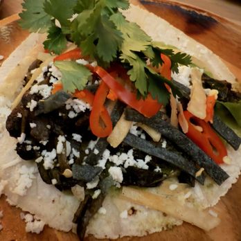 MACANDA - Updated June 2025 - 512 Photos & 189 Reviews - 294 Grove Ln E ...