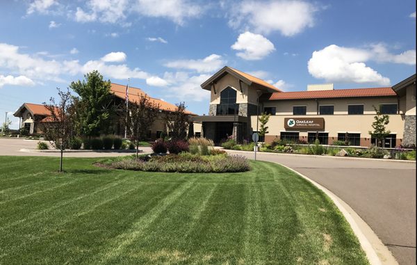 OAKLEAF SURGICAL HOSPITAL - Updated October 2025 - 3802 W Oakwood Mall ...