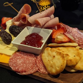 THE GASLIGHT - Updated November 2025 - 108 Photos & 106 Reviews - 890 ...