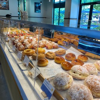 PARIS BAGUETTE - Updated May 2024 - 72 Photos & 34 Reviews - 110 Jacob ...