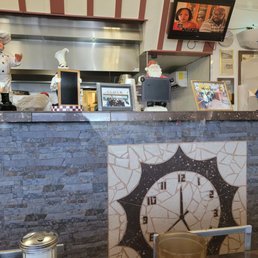 NEW CLOCK RESTAURANT - Updated June 2025 - 208 Photos & 217 Reviews ...