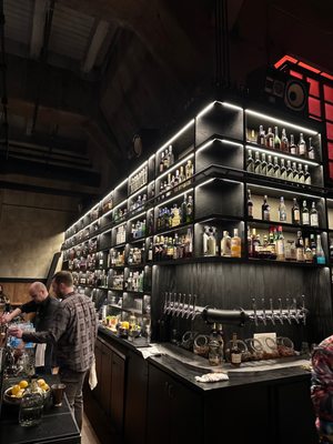 DRAM AND DRAUGHT - Updated April 2025 - 219 Photos & 36 Reviews - 486 N ...