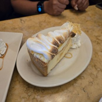 THE CHEESECAKE FACTORY - Updated December 2024 - 1622 Photos & 860 ...