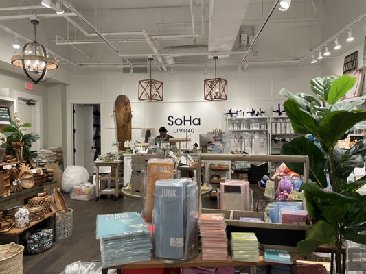 SOHA LIVING KAHALA - 232 Photos & 76 Reviews - 4211 Waialae Ave ...