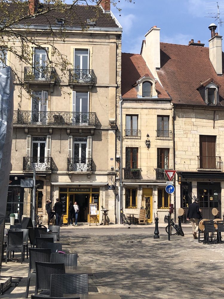 ALFRED BURGERS & VINS - 36-38 rue Monge, Dijon, Côte-d'Or, France ...