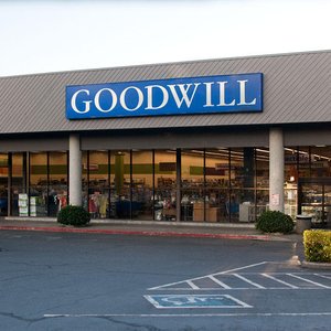 GOODWILL DROP OFF CENTER - Updated October 2025 - 970 7th Ave NW ...