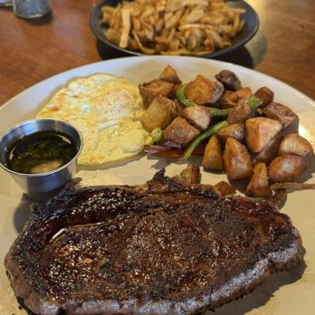 TOAST KITCHEN & BAR DOWNEY - Updated June 2025 - 871 Photos & 704 ...