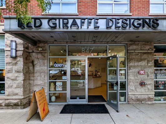 RED GIRAFFE DESIGNS - Updated April 2026 - 33 Photos & 31 Reviews - 847 ...