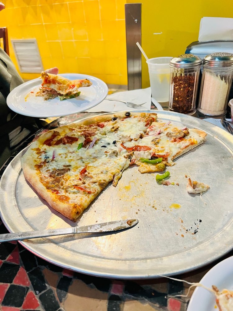 FELLINI’S PIZZA - Updated December 2025 - 547 Photos & 687 Reviews ...