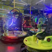 URBAN AIR TRAMPOLINE AND ADVENTURE PARK - 54 Photos & 22 Reviews - 5830 ...