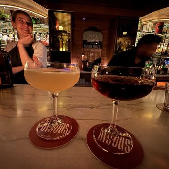 BISOUS - Updated November 2024 - 85 Photos & 38 Reviews - 938 W Fulton ...