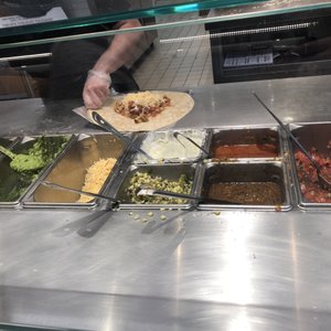 CHIPOTLE MEXICAN GRILL - 25 Photos & 16 Reviews - 201c-50 Rideau Rue ...