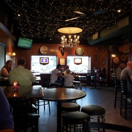 THE PUBLIC HOUSE BAR & GRILL - Updated July 2025 - 70 Photos & 135 ...
