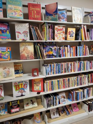 SIMSBURY PUBLIC LIBRARY - Updated February 2025 - 274 Photos & 12 ...
