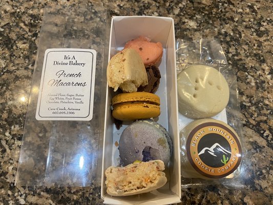 IT’S A DIVINE BAKERY - 26 Photos & 96 Reviews - 6140 E Cave Creek Rd ...