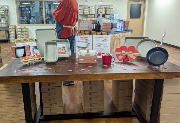 REGAL & WEST BEND FACTORY OUTLET - Updated October 2025 - 1100 Schmidt ...