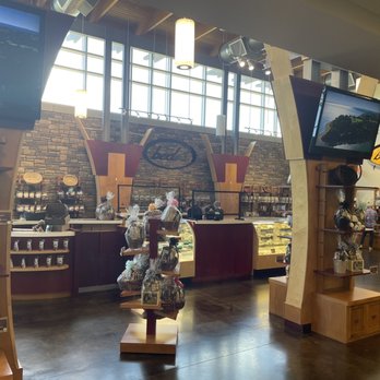 BEDRÉ FINE CHOCOLATE - Updated December 2025 - 62 Photos & 36 Reviews ...