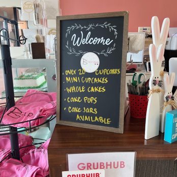 B CUPCAKES - Updated January 2026 - 155 Photos & 150 Reviews - 3030 E ...