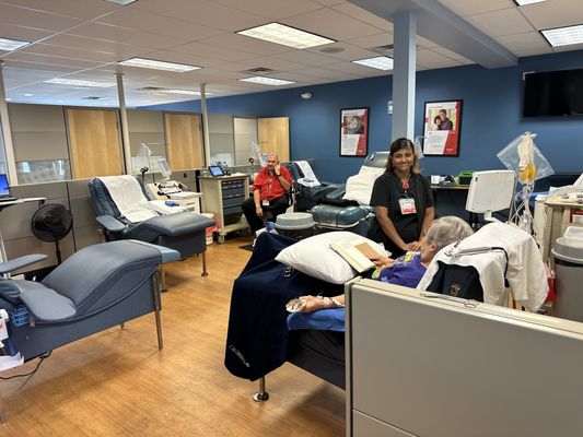 HOXWORTH BLOOD CENTER - Updated April 2026 - 6323 Glenway Ave ...