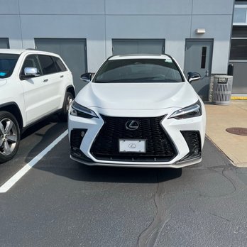 DARCARS LEXUS OF GREENWICH - Updated January 2025 - 60 Photos & 95 ...