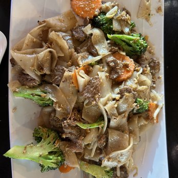 SHANDRA THAI CUISINE - Updated December 2024 - 300 Photos & 601 Reviews ...