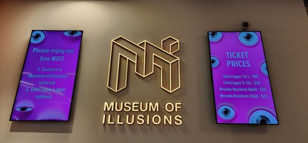 MUSEUM OF ILLUSIONS - LAS VEGAS - Updated May 2025 - 465 Photos & 229 Reviews - 3716 S Las Vegas ...