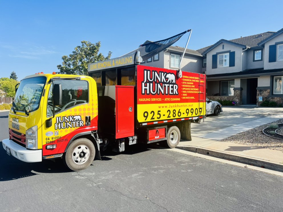 JUNK HUNTER - Updated March 2025 - 190 Photos & 257 Reviews - Walnut ...