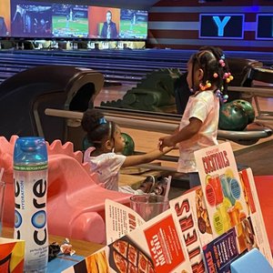 AMF PINOLE VALLEY LANES - 126 Photos & 301 Reviews - 1580 Pinole Valley ...