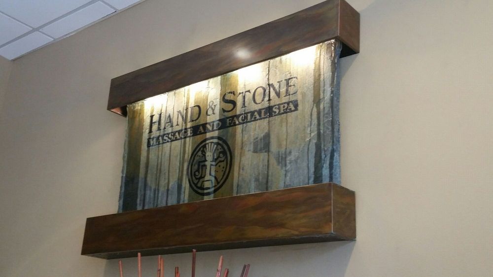 HAND & STONE MASSAGE AND FACIAL SPA - 17 Photos & 64 Reviews - Skin ...