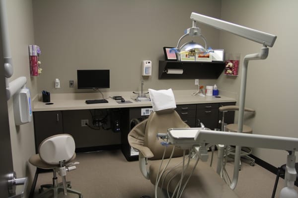 BRIGHT SMILES FAMILY DENTISTRY - Updated September 2025 - 26 Photos ...