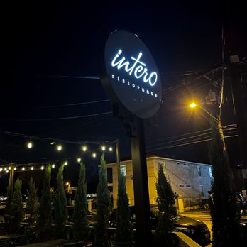 INTERO RESTAURANT - 986 Photos & 492 Reviews - 2612 E Cesar Chavez St ...