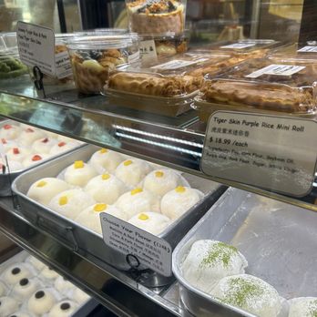 CRYSTAL’S BAKERY - Updated December 2025 - 106 Photos & 47 Reviews ...