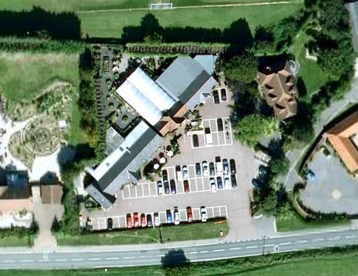 BRETTS GARDEN CENTRE - Updated December 2025 - Bretts Chelmsford Road ...