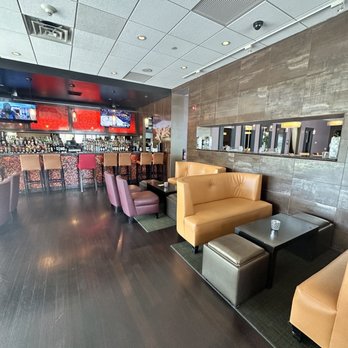 MANTRA - Updated January 2026 - 317 Photos & 338 Reviews - 275 W State ...