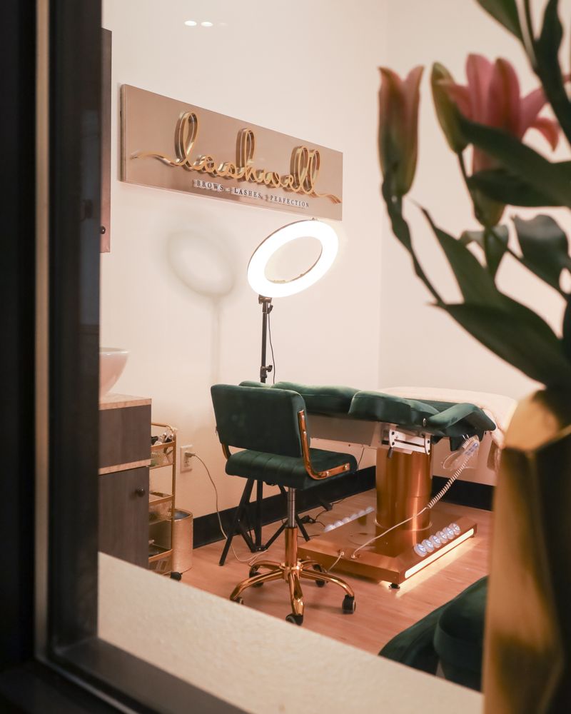 LASH WELL - Updated May 2024 - 20 Photos - 2 Aragon Ave, Miami, Florida ...