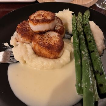 SHUCKERS OYSTER BAR - Updated June 2025 - 674 Photos & 620 Reviews ...