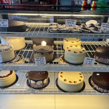 QUACK’S 43RD STREET BAKERY - Updated December 2024 - 588 Photos & 859 ...