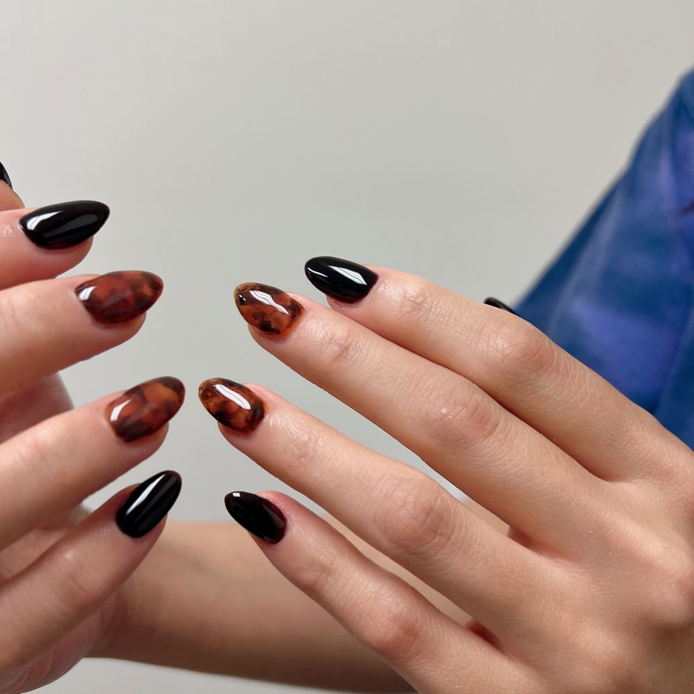 Zens nails store