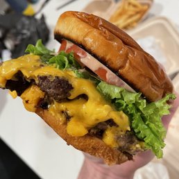 LOUD BURGER - Updated November 2024 - 217 Photos & 266 Reviews - 22497 ...