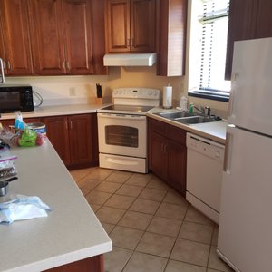 PRESIDENTIAL INN - 10 Photos & 20 Reviews - 1380 California Ave ...