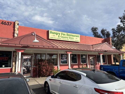THE HUNGRY FOX RESTAURANT & COUNTRY STORE - Updated December 2025 - 259 ...
