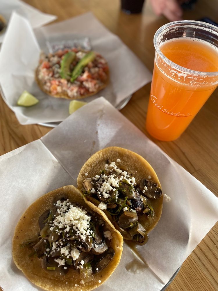 GUISADOS - 303 Photos & 219 Reviews - 120 S Linden Dr, Beverly Hills ...