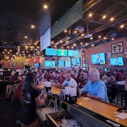 SLACKERS BAR & GRILL - Updated June 2025 - 290 Photos & 317 Reviews ...