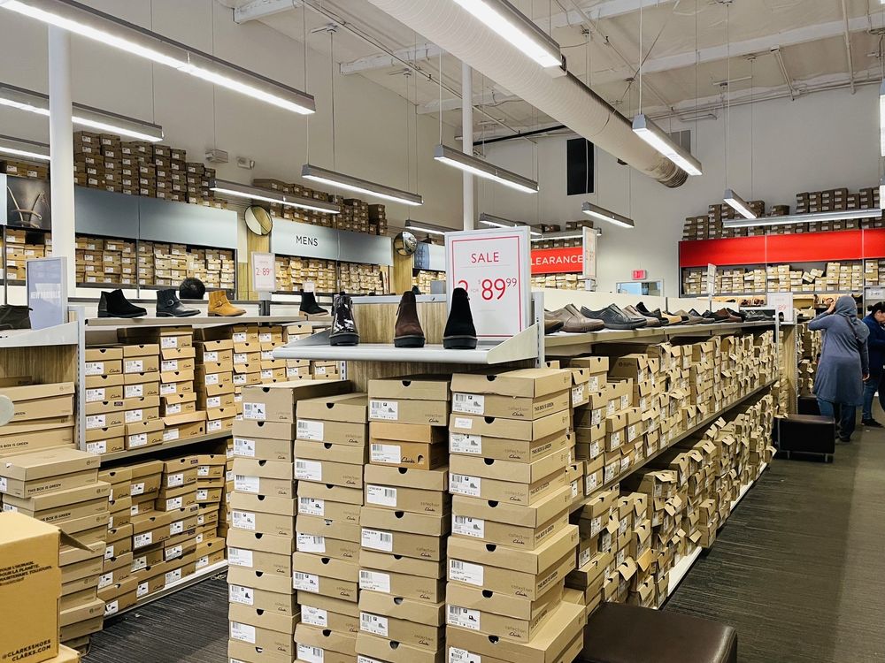CLARKS BOSTONIAN OUTLET - Updated December 2025 - 20 Photos & 14 ...
