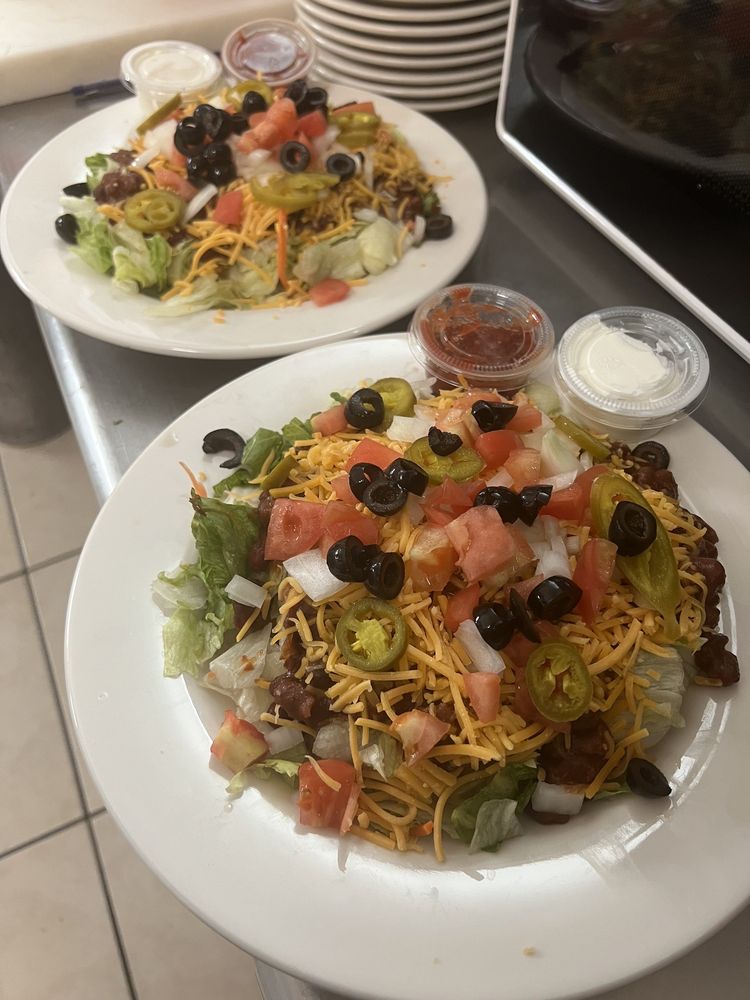 DEDE’S FARMHOUSE CAFE - 17 Photos & 12 Reviews - 197 W 200th S, Parowan ...