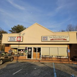 BURGER IN THE SQUARE - Updated October 2025 - 87 Photos & 154 Reviews ...