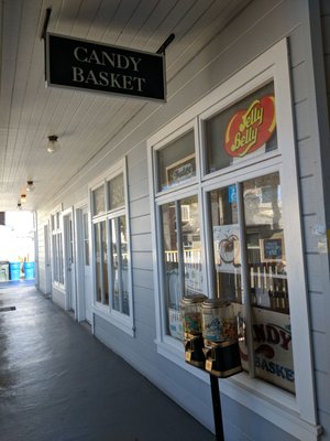 JULIAN CANDY BASKET - 89 Photos & 52 Reviews - Candy Stores - 2116 Main ...