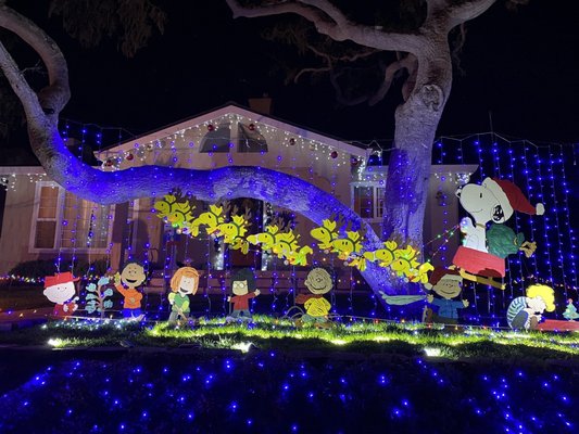 CANDY CANE LANE - 140 Photos & 57 Reviews - Pacific Grove, California ...