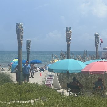 COCONUTS ON THE BEACH - 1216 Photos & 1228 Reviews - 2 Minutemen Cswy ...