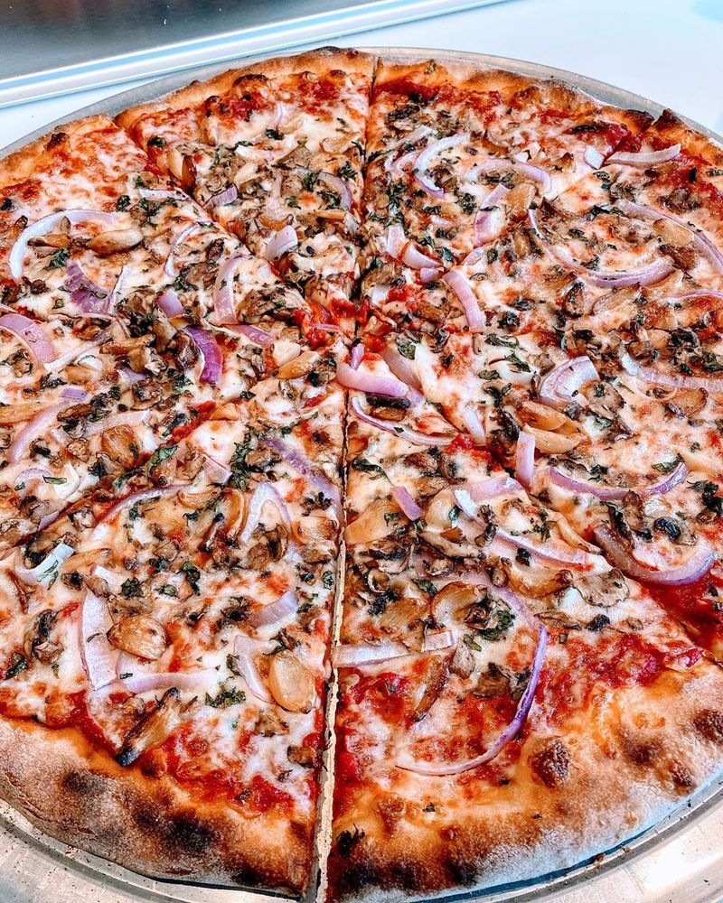 FRONT STREET PIZZA - Updated June 2024 - 40 Photos & 30 Reviews - 315 E ...